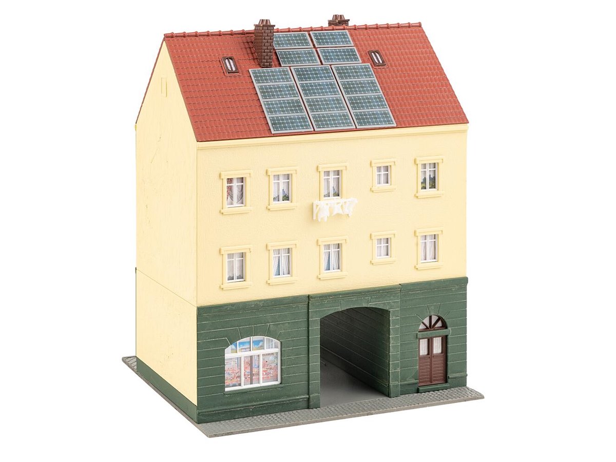 Faller HO Stadthaus mit Modellbaugeschäft - Sonstige